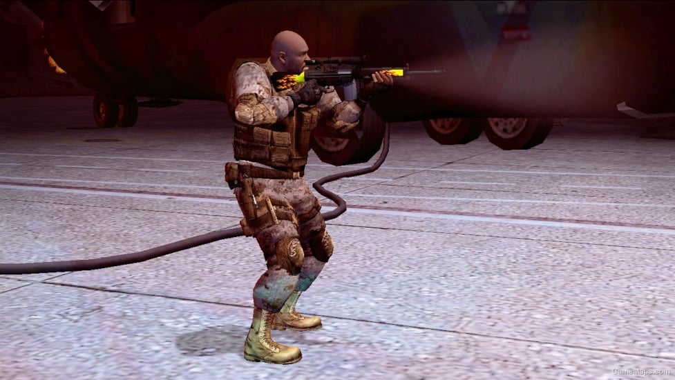 L4D1-USMC Coach replaces Louis (Left 4 Dead) - GameMaps